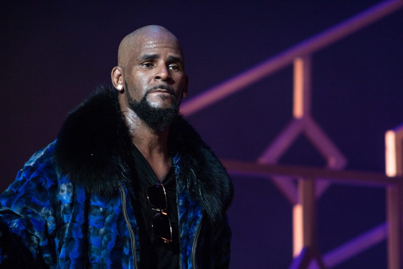 R.Kelly trial begins with prosecutor deeming the alleged rapist 'a ...