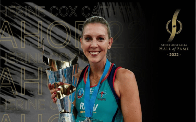 'Totally surreal': Netball great Cath Cox inducted into Sport Hall of Fame