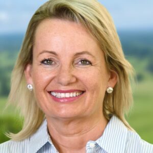 18 year old Macinley Butson wins global prize for water invention