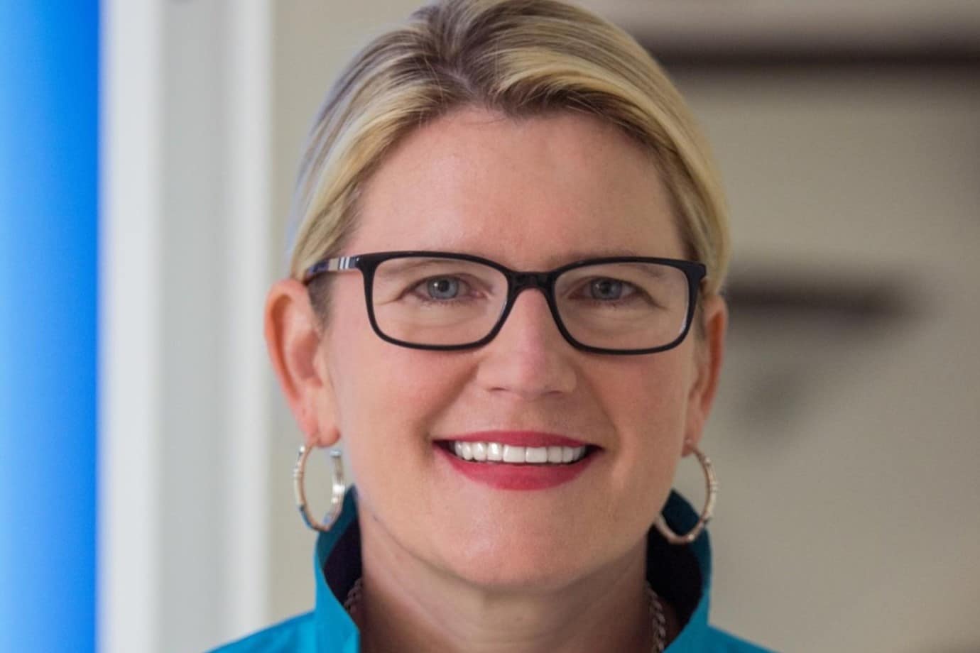 Joanne Geraghty becomes first female CEO of major US airline carrier Joanne Geraghty becomes first female CEO of major US airline carrier