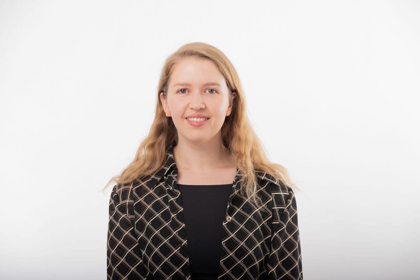 Dr Justine Clark wins award for research in cancer treatment