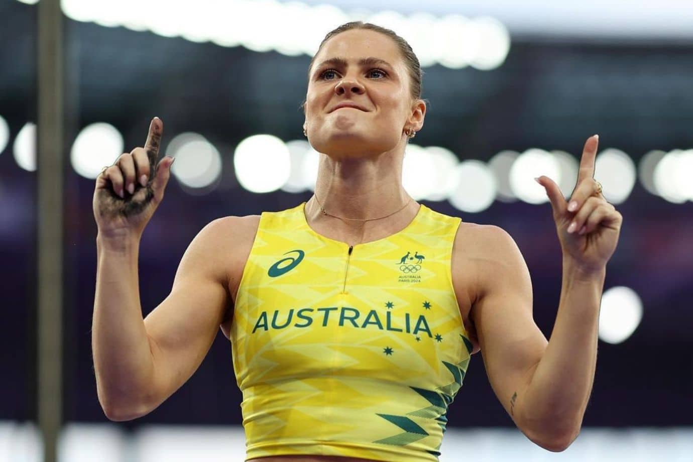 Nina Kennedy first Australian woman to win gold in pole vault
