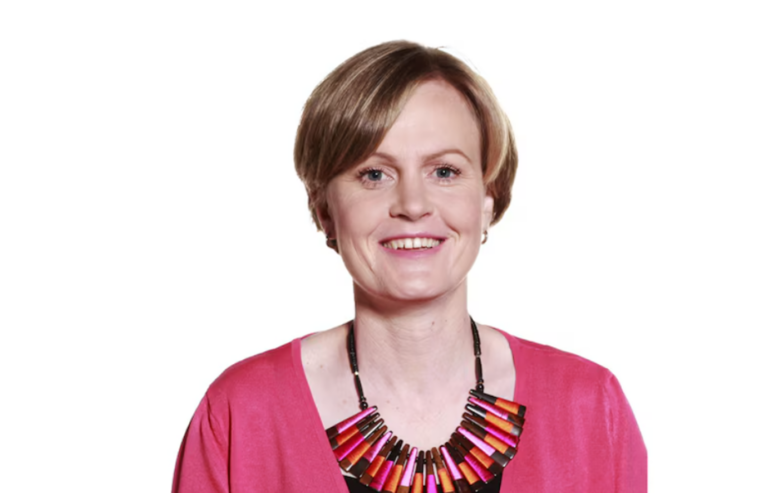 Award-winning journalist Sally Sara to host RN Breakfast