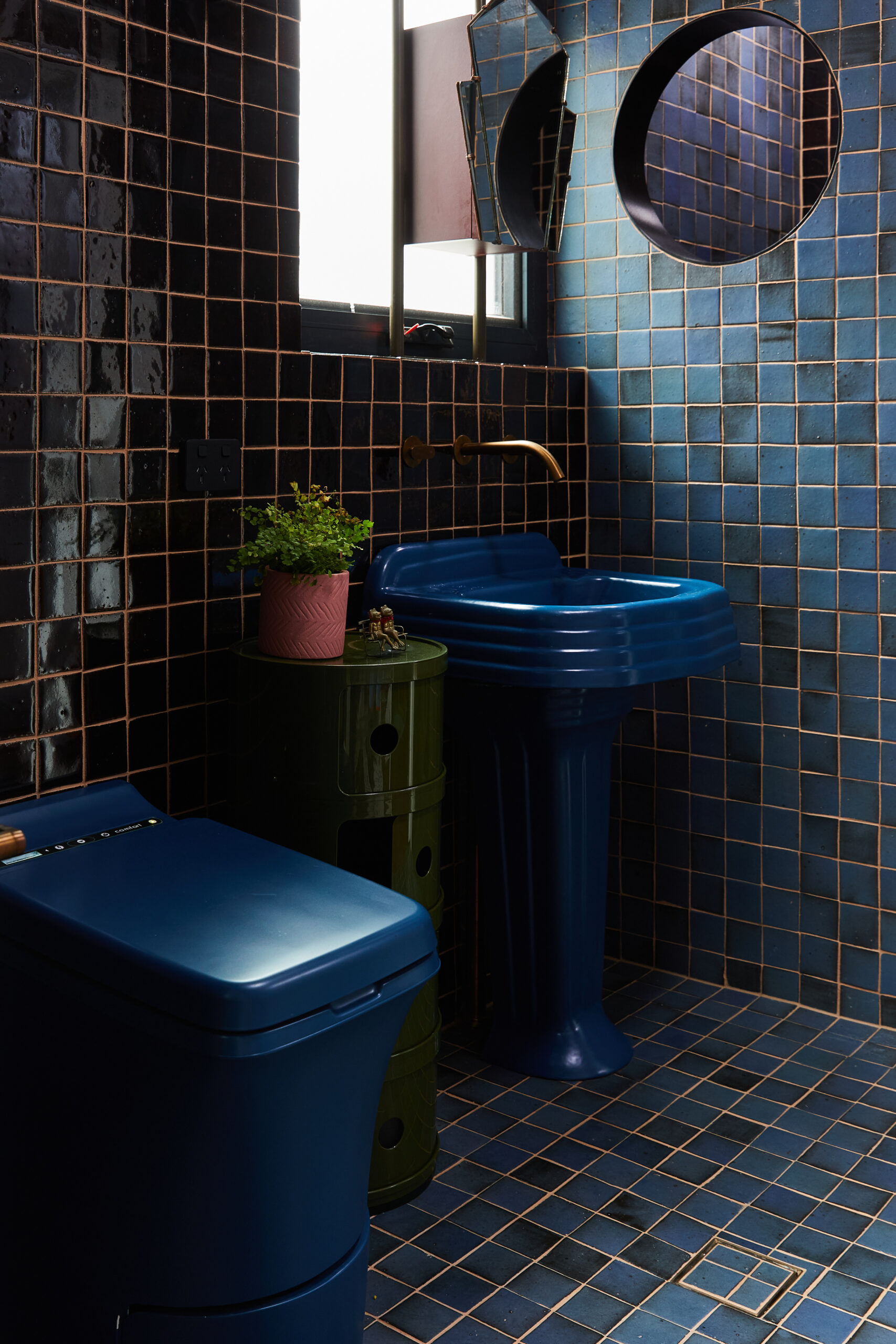 Dr Laura Ryan's off-grid inner city house shows what's possible in ...