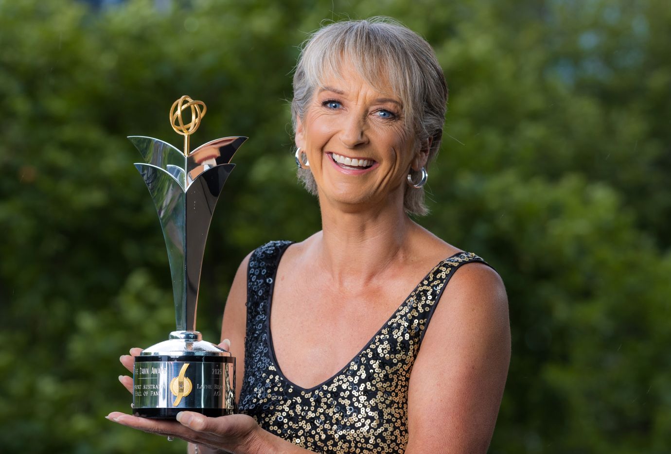 Layne Beachley wins the Dawn Award for her courage and bravery